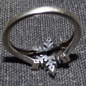 Disney | Jewelry | 6ctw Enchanted Disney Diamond Elsa Frozen Snowflake ...